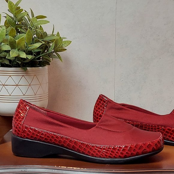 Angel Steps | Shoes | Angel Steps Red Snake Print Shoes W | Poshmark